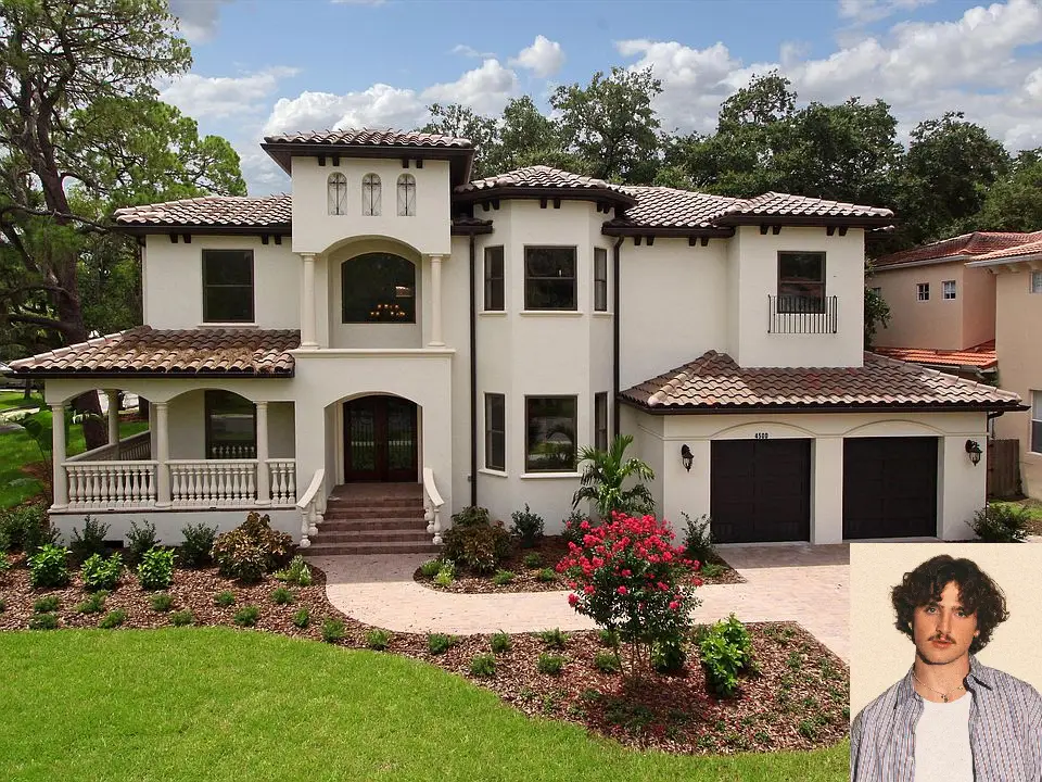 $2.5 Million Benson Boone House in Utah Lake Area